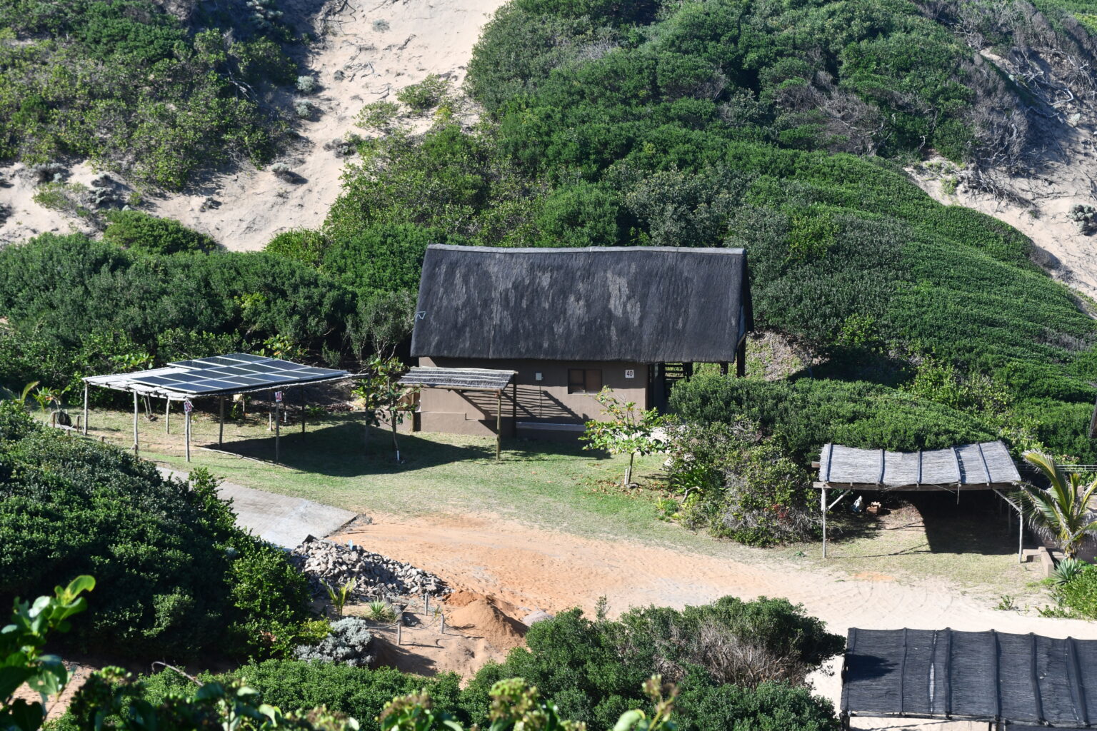 Home - Park Chidenguele Lodge